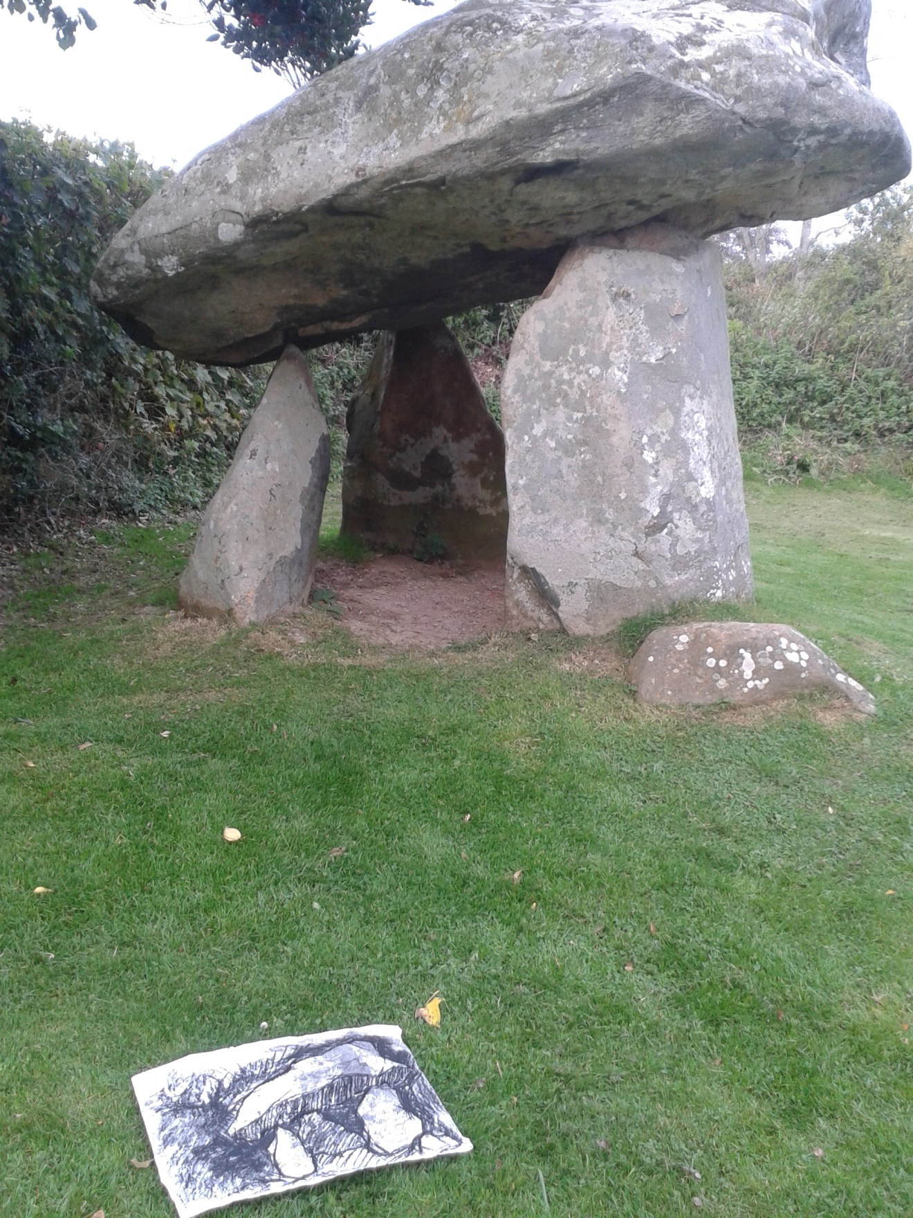Drawing Dolmen – scribblah